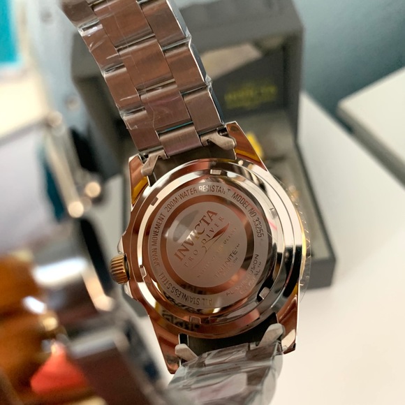 Invicta | Accessories | Nwt Invicta Pro Diver His And Hers Watch Set ...